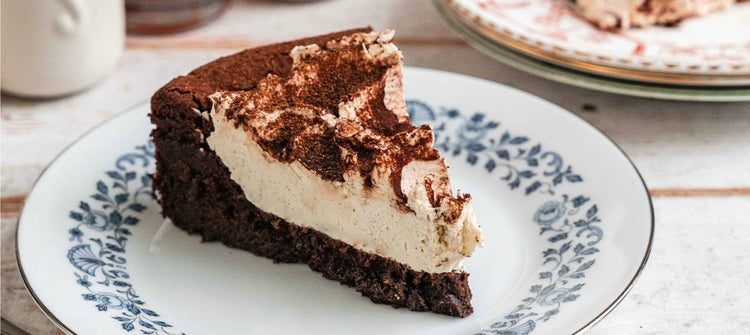 BCO FLOURLESS CHILLI CHOCOLATE TRUFFLE CAKE – Banhoek Chilli Oil Co.